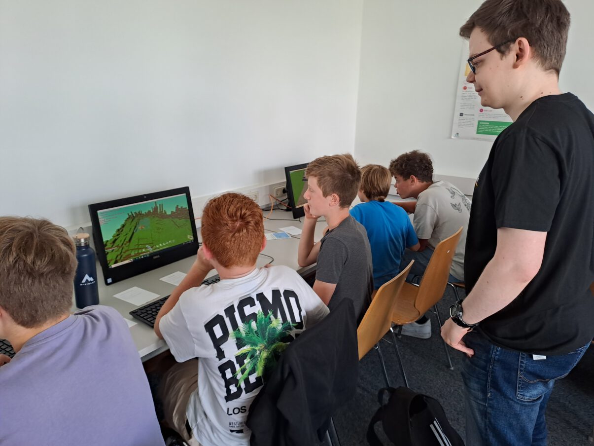 CYOG: Code Your Own Game – htw saar blog